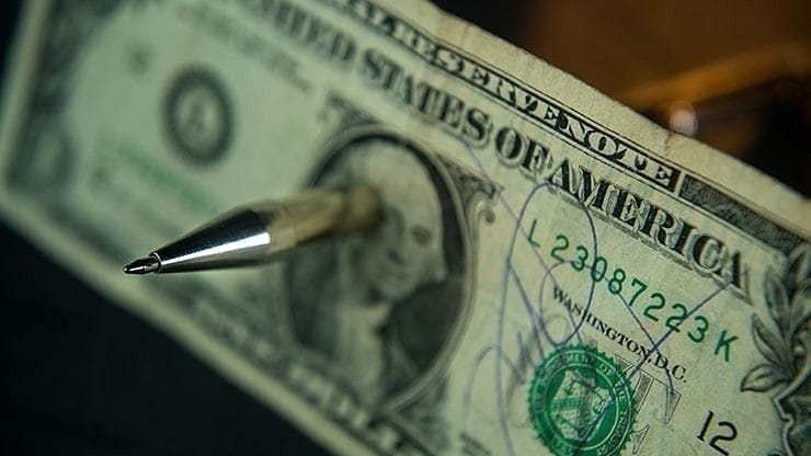 What Are The Greatest Close Up Magic Tricks Of All Time?