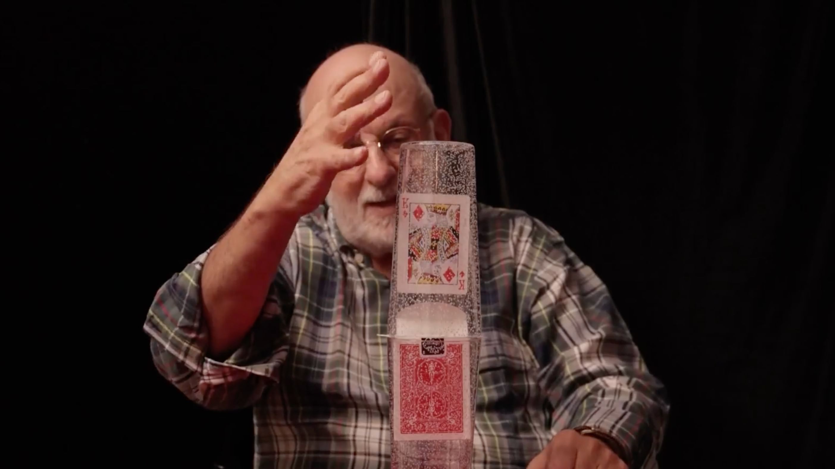 Dr. Schwartz's Rising Floating Card - Vanishing Inc. Magic shop