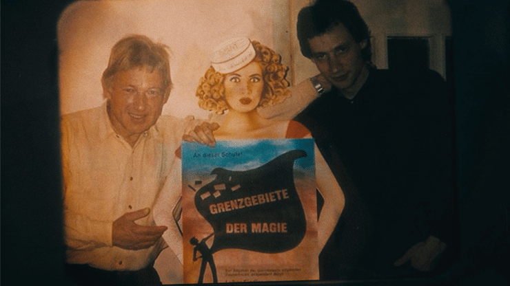 Royal Fantasy - Vanishing Inc. Magic shop