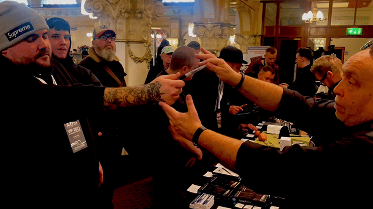 Light and Heavy Pen - Wayne Fox - Vanishing Inc. Magic shop