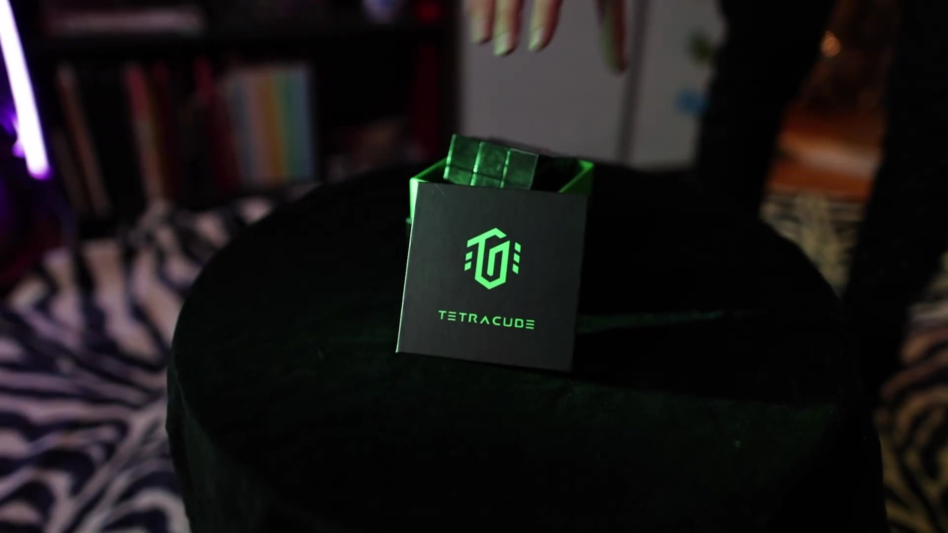 Tetracube - Maxim Durocher - Vanishing Inc. Magic shop