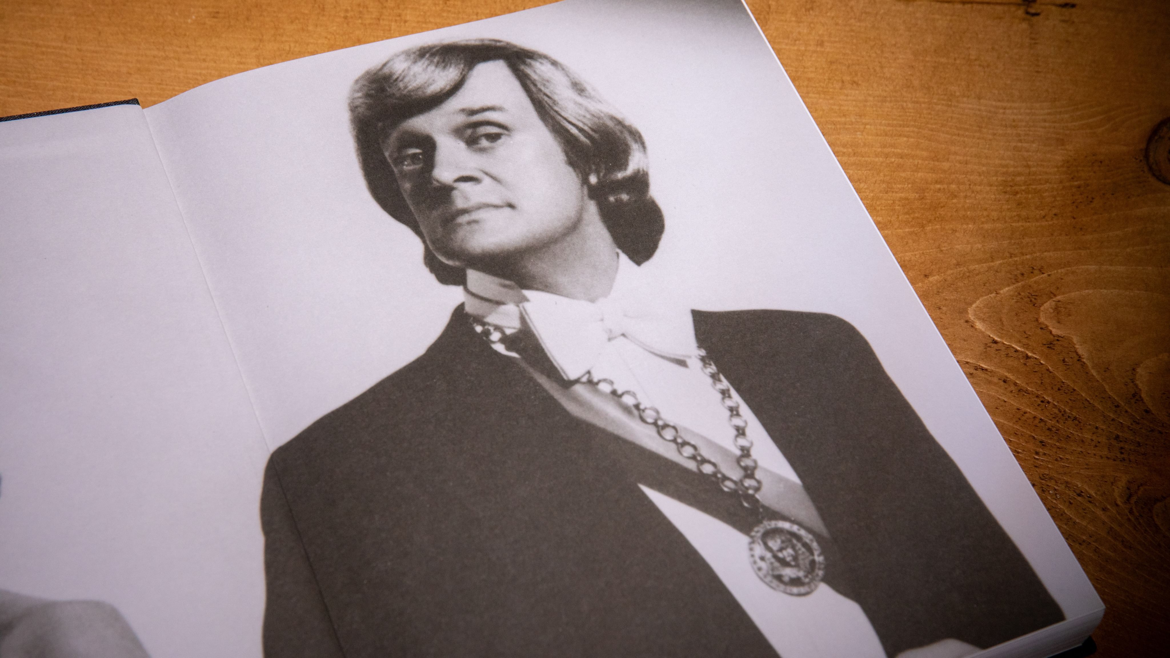 The Magic of Johnny Thompson - Vanishing Inc. Magic shop